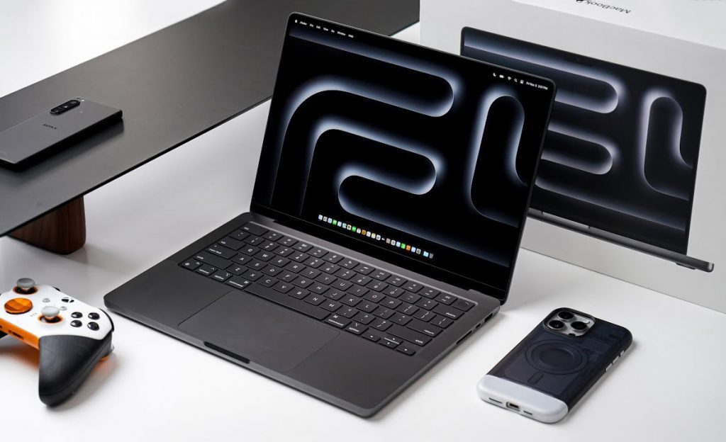 Chips of the Apple M3 Family: What's the Difference Between M3, M3 Pro ...