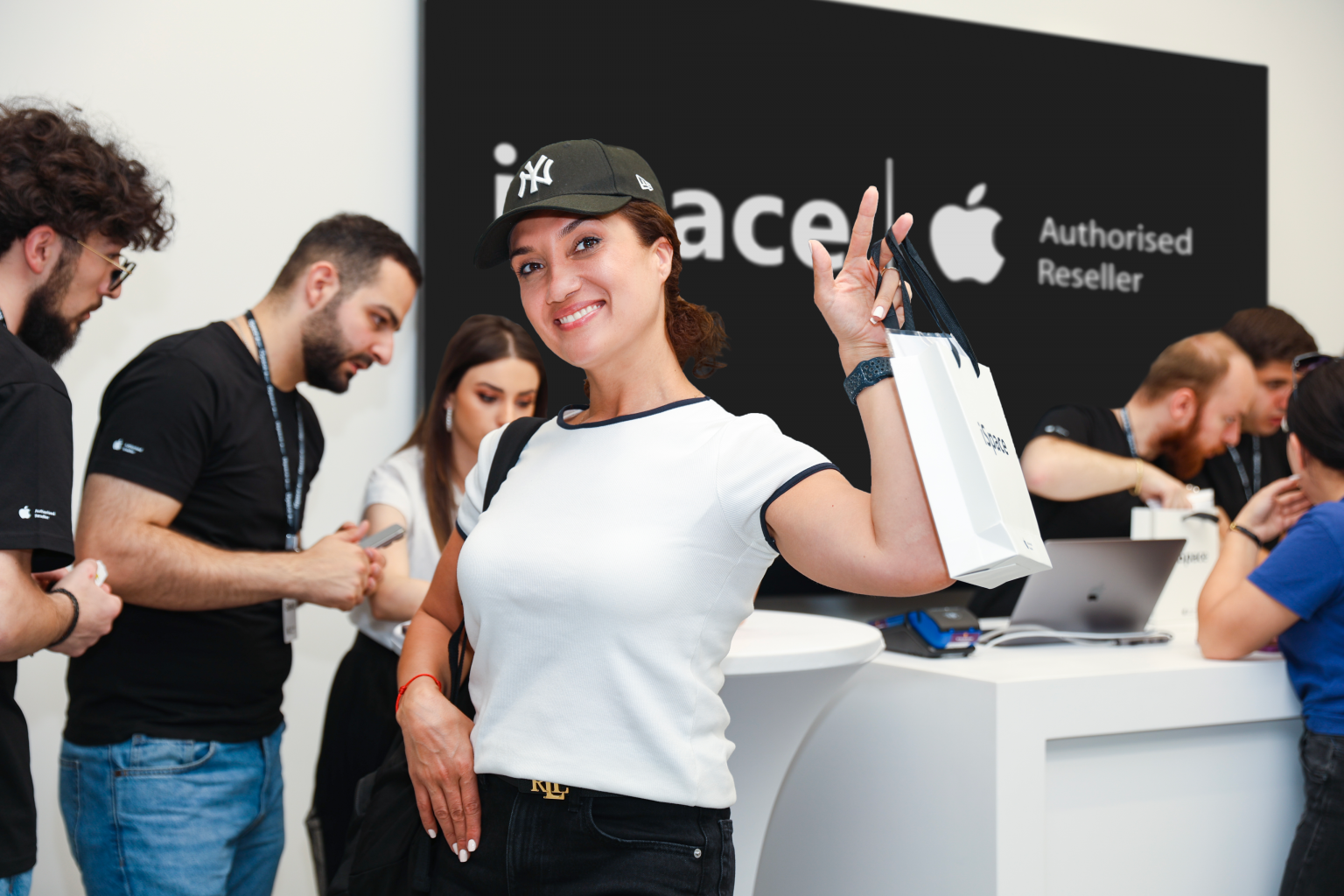 How to Download Movies and TV Shows on MacBook for Offline Viewing - iSpace